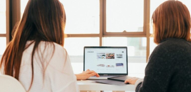 Head hunters: who they are, what they do and how they work | Blog ...